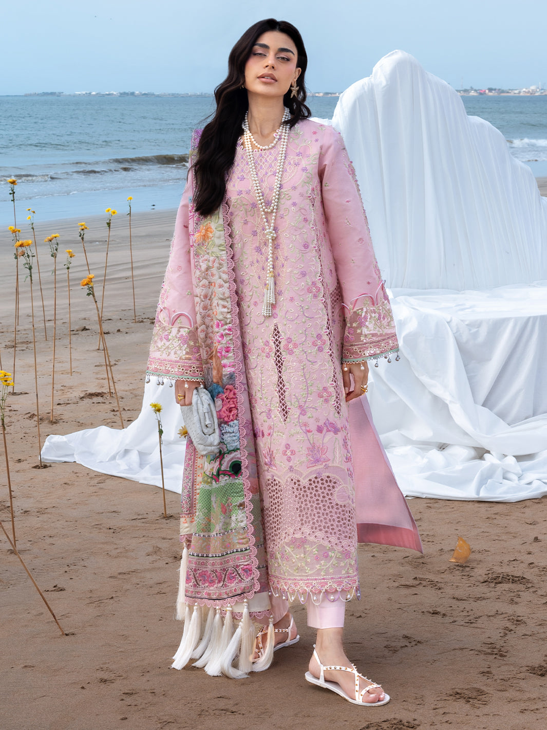 S-012 | Luxury Lawn – MAHNUR